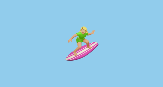 🏄🏼‍♀️ Mujer Haciendo Surf: Tono De Piel Claro Medio Emoji on Apple iOS 16.4
