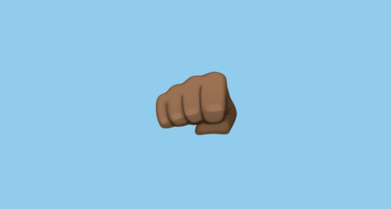👊🏿 Poing De Face: Peau Foncée Emoji on Facebook 3.0