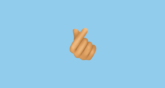 🫰🏽 Hand with Index Finger and Thumb Crossed: Medium Skin Tone Emoji on ...