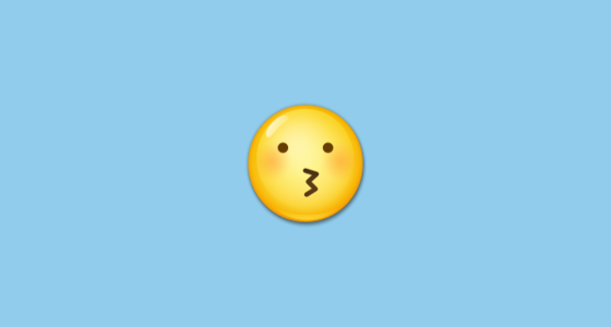 😗 Visage Faisant Un Bisou Emoji on LG G4
