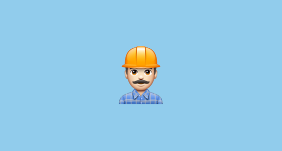 👷🏻 Trabalhador De Construção Civil: Pele Clara Emoji on WhatsApp 2.23.2.72