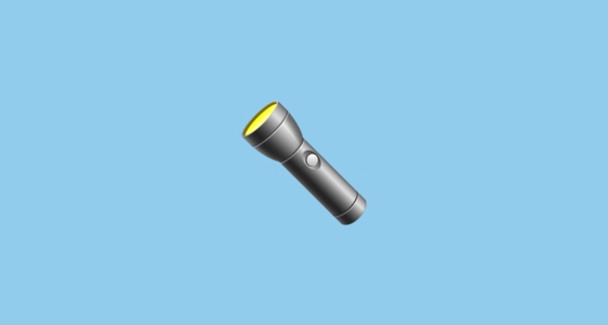 🔦 Flashlight Emoji on WhatsApp 2.23.2.72