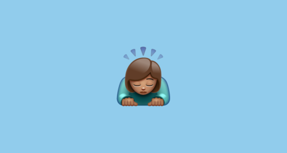 🙇🏽‍♀️ Woman Bowing: Medium Skin Tone Emoji on WhatsApp 2.23.2.72